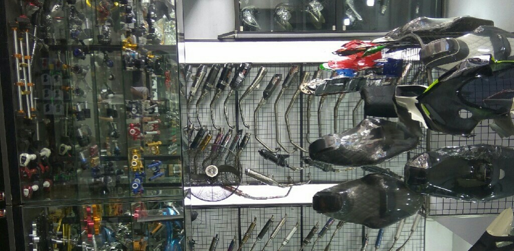 Jhunloi Shop - Menjual segala jenis produk variasi sepeda motor ...