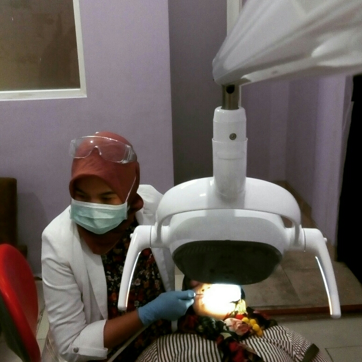 Cabut Gigi Anak | Premier Dental Gallery