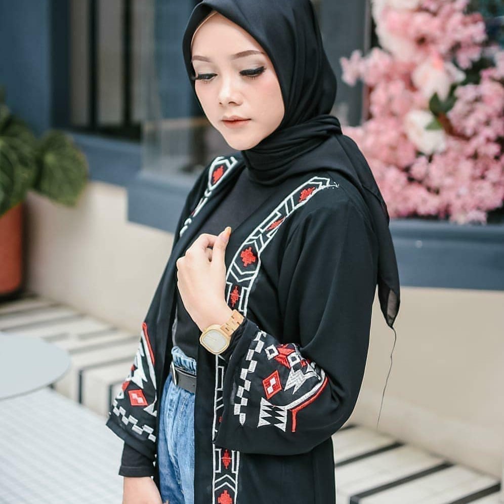 ETHNIC OUTER BLACK | Vinitri Boutique