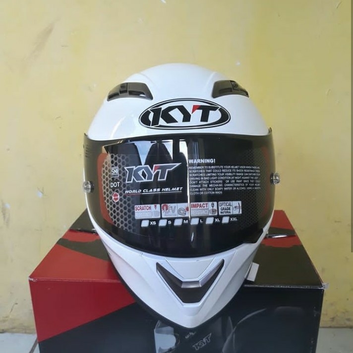 Helm KYT | Cahayamotorbali
